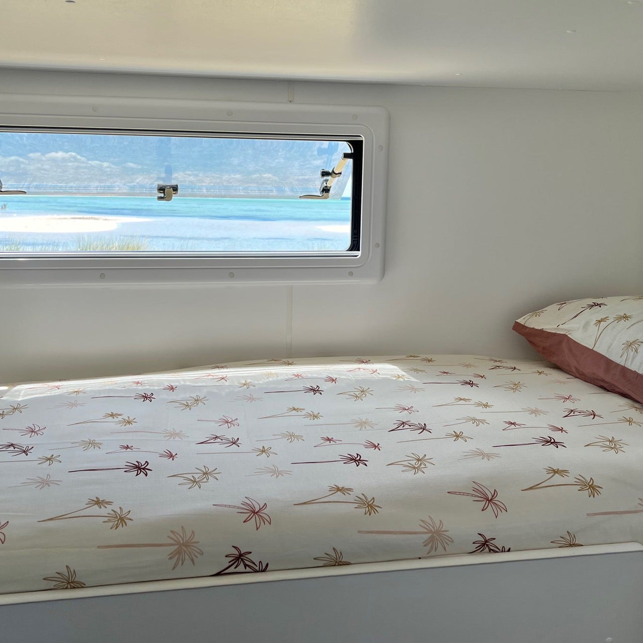 Caravan bunk bed doona cover – Wild and Wandering